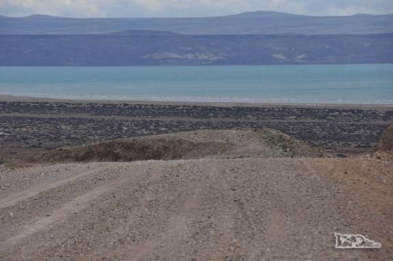 Chegando ao lago Cardiel, no caminho para El Chaltén, na patagônia ...