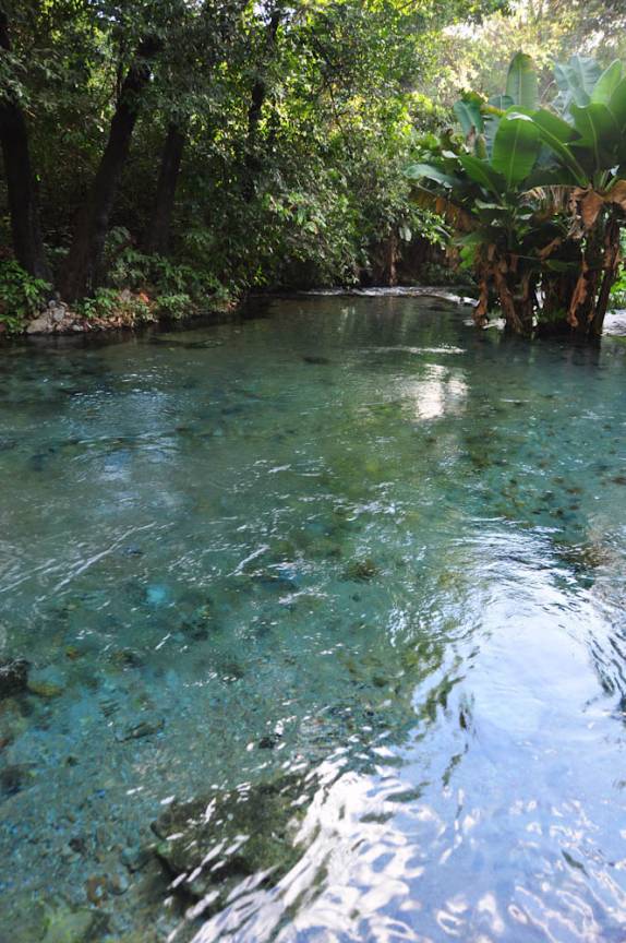 O menor rio do mundo, em Azuis, região de Aurora do Tocantins - TO